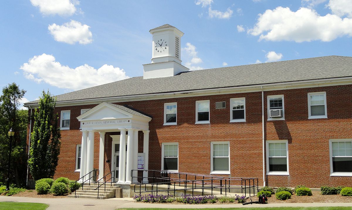 Curry College - OYA School