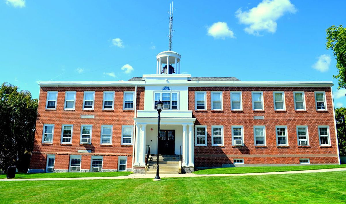 Nichols College - OYA School