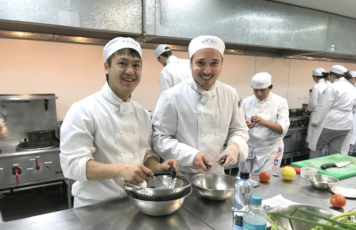 Evolution Hospitality Institute - OYA School